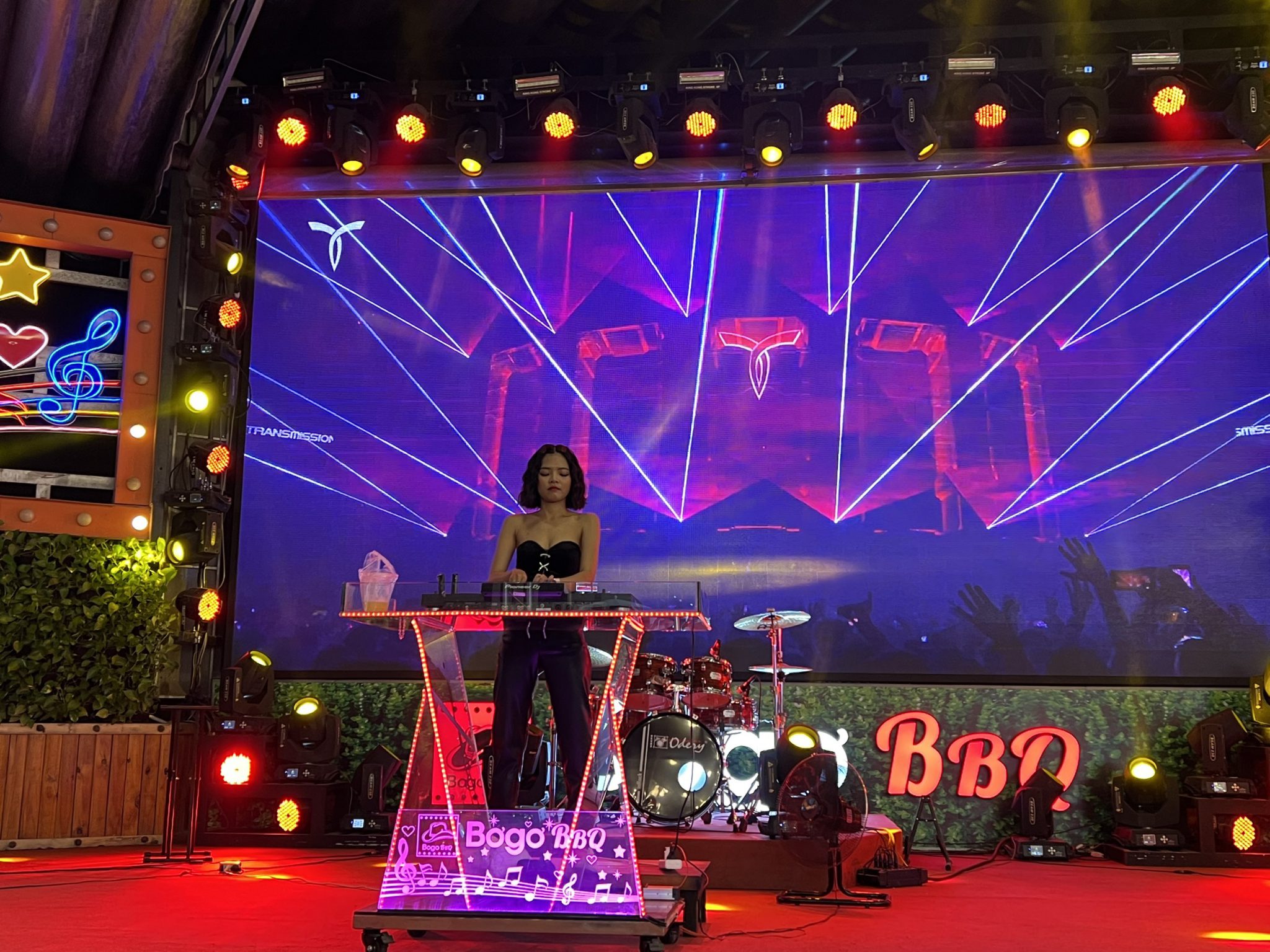 Bogo BBQ thưởng thức ẩm thực nướng Hàn - Việt - Topgo