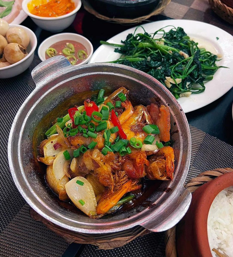 Cơm niêu Nguồn - Hương vị quê nhà, trọn vẹn yêu thương