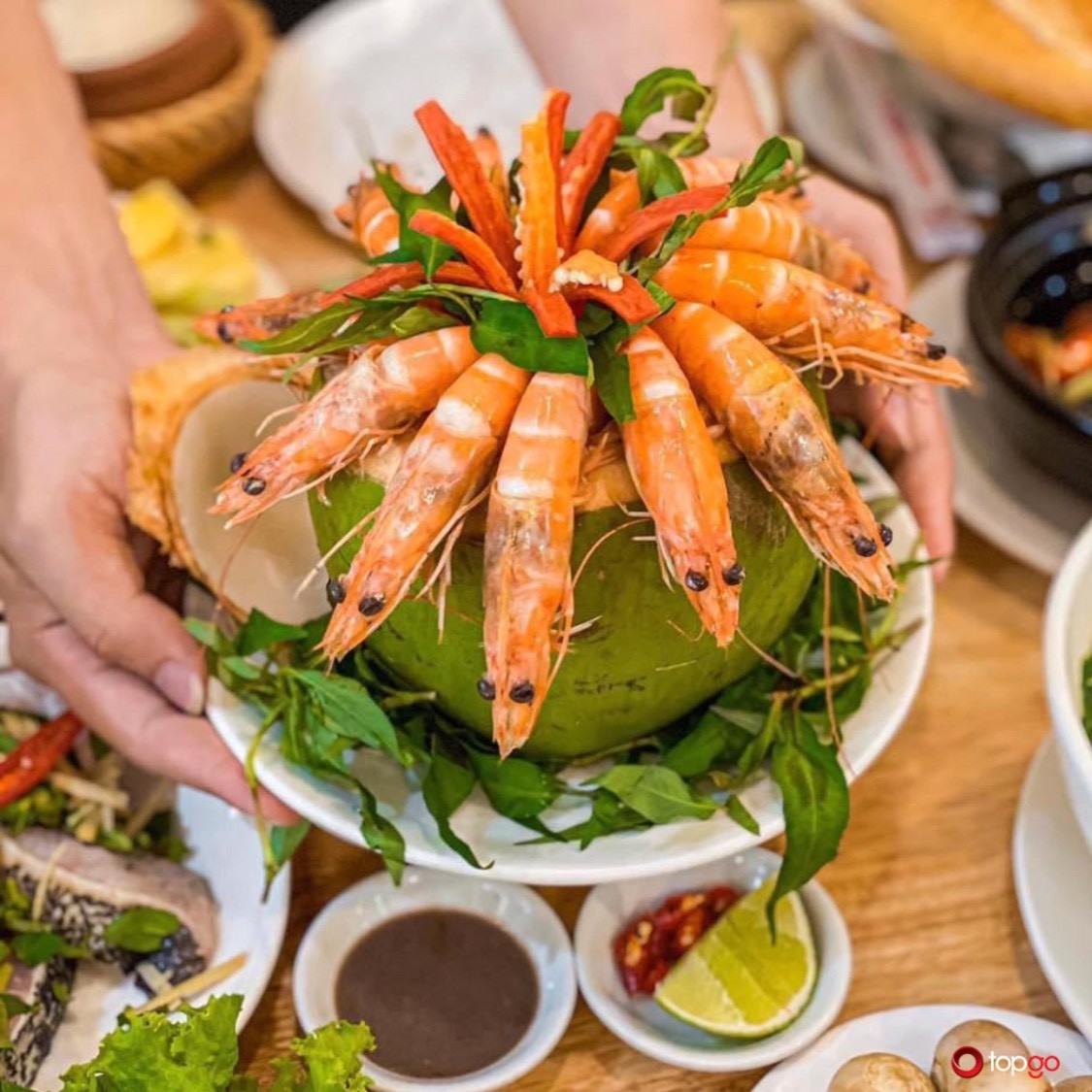 Cơm Niêu Hương Vị Việt - 82 Hùng Vương - Nha Trang - Topgo