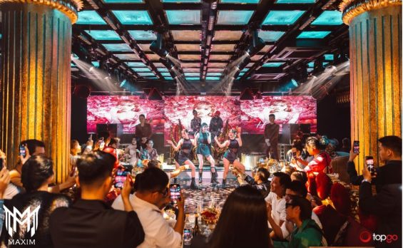 Maxim's - Hồ Chí Minh