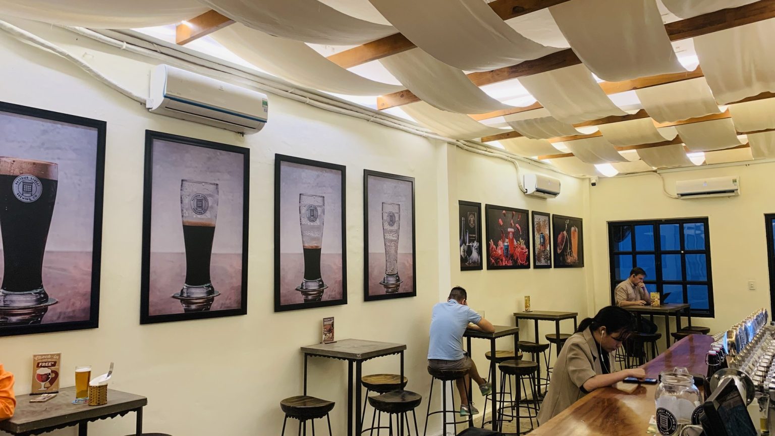 Pasteur Street Craft Beeer Original - Hồ Chí Minh