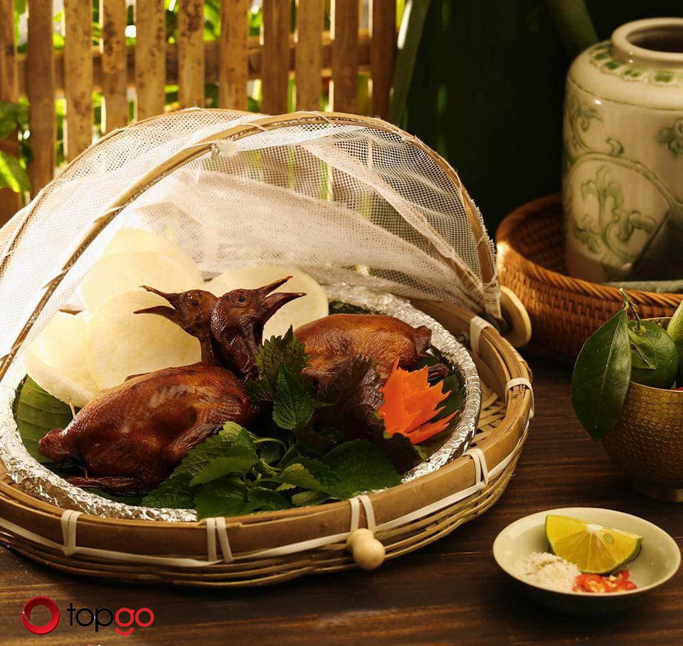 COCO Á Lê Đại Hành tiếp tục phục vụ thực khách với tiêu chí an toàn tốt ...