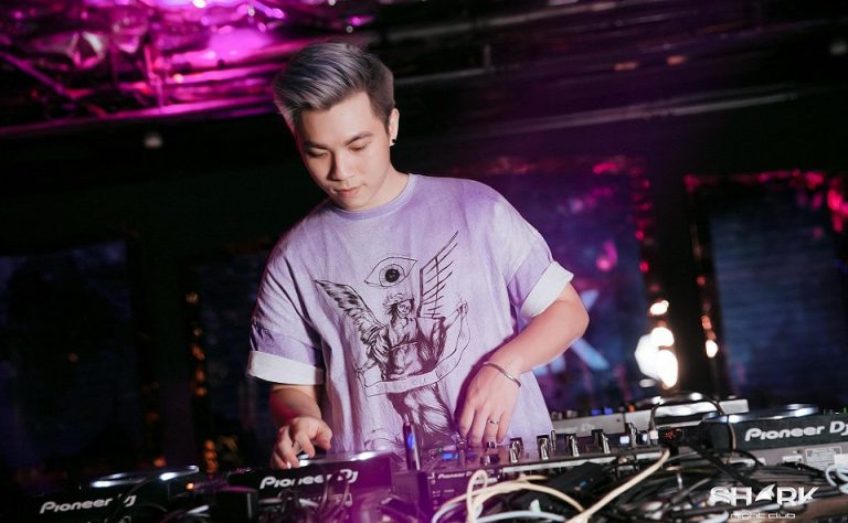 Shark Club - Hà Nội