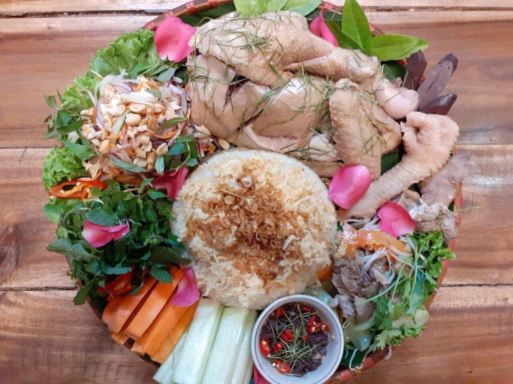 Nhà hàng Ba Long phục vụ an toàn trong mùa dịch - Topgo