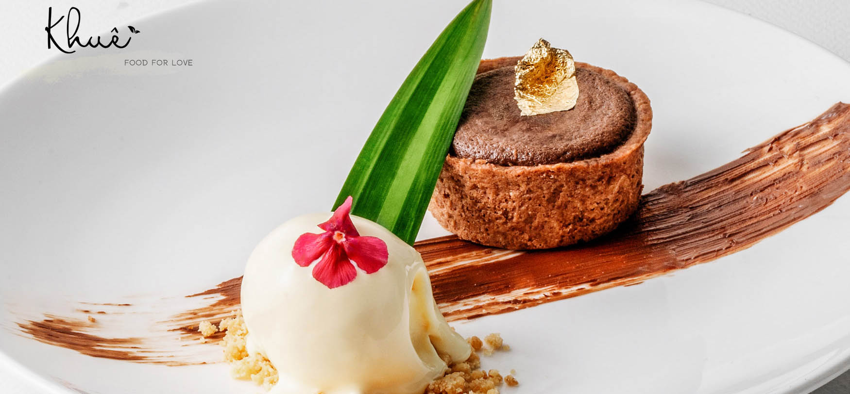 Không gian ẩm thực ấm cúng tại Khuê Restaurant - Topgo