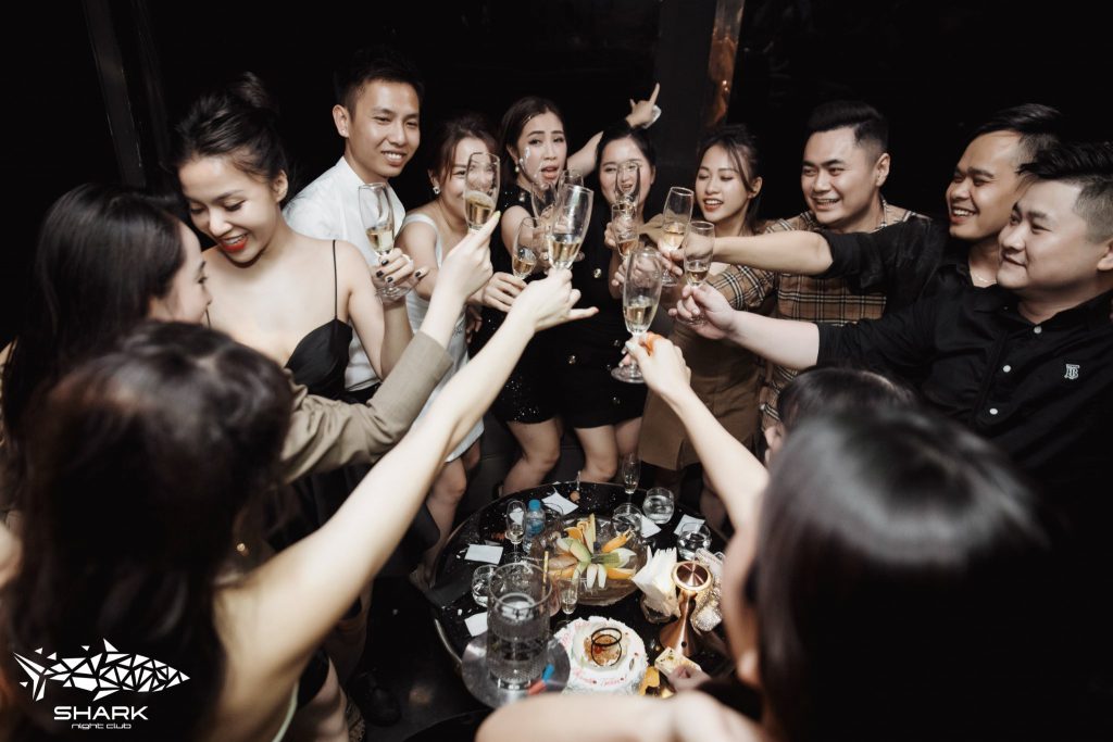 SHARK CLUB - Hà Nội